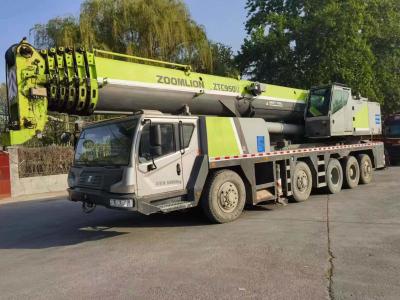 중국 우수한 위치와 판매 후 서비스와 함께 95 톤 이동 트럭 크레인 접기 판매용