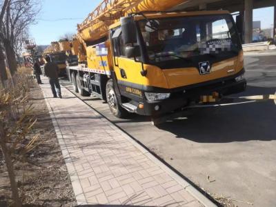 China Xcmg Energy Saving Mini Mobile Portable Truck Crane With 25T Capacity for sale