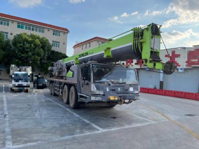 China Zoomlion 80 Tonnen hydraulischer mobiler Kran 19 Jahre Erfahrung und ISO9001-zertifiziert zu verkaufen
