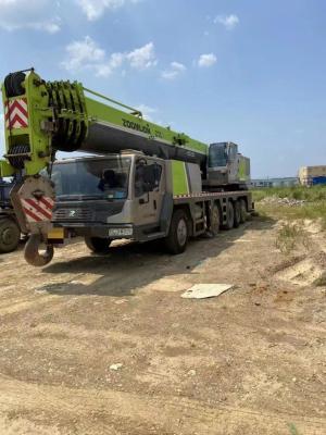 China Zoomlion 95T mobiele vrachtwagenkraan 2017 met maximaal hefgewicht 16t Te koop