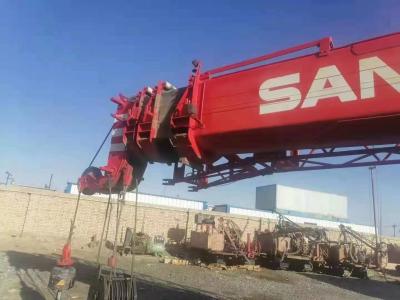 Cina SRC550 gru fuoristrada con capacità massima di sollevamento di 55 tonnellate in giallo e rosso in vendita