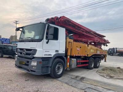 Chine 1400 mm hauteur d'alimentation 47m pompe montée sur camion sur châssis Mercedes-Benz pour le pompage du béton à vendre