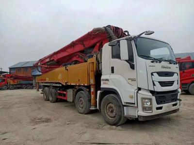 Chine Hauteur d'alimentation de 1400 mm Camion de pompage de béton utilisé 56 mètres pour les équipements de construction à vendre
