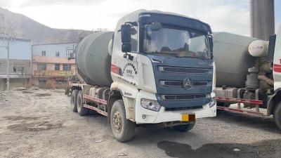China 12 Square Meters Mobile Concrete Trucks With High Load Capacity for sale
