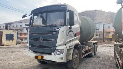 China 12 Square Meters Mobile Concrete Trucks With High Load Capacity for sale