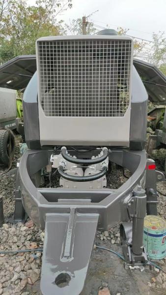Quality Second Hand Concrete Trailer Pumps Energy Saving Hydraulic Machining Process for sale