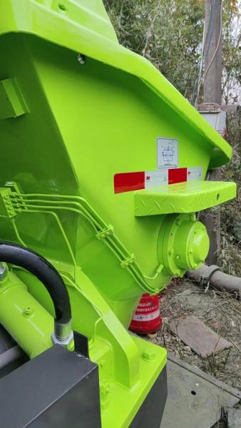 Quality Second Hand Concrete Trailer Pumps Energy Saving Hydraulic Machining Process for sale