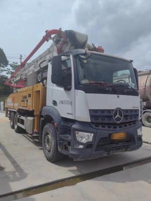 Китай Конкретный насос Xg с вертикальной протяженностью 52 м установлен на грузовике Mercedes-Benz продается