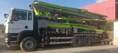 중국 23 년 Zoomlion 콘크리트 펌프 트럭 62 메터 메르세데스-벤츠 차시와 효율성 판매용