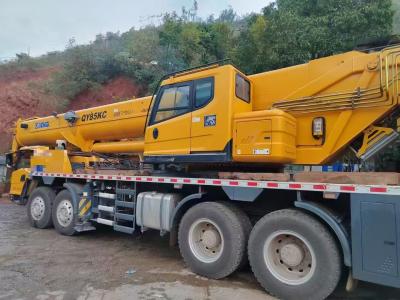 China XC MG Hot Selling Model Mobiele kraan 75 ton 4 schachten inclusief rood en geel ontwerp Te koop