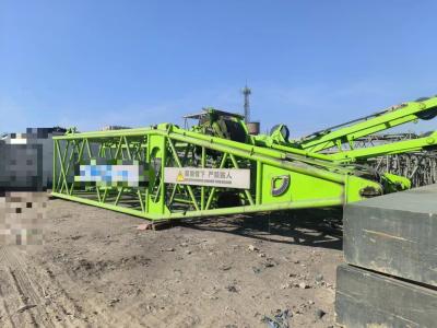 中国 300トンのレットスブームクレーン 最大持ち重量132t 安全運転 エネルギー・アフターサービス 販売のため