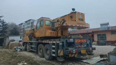 중국 70톤 QY70K-1 XC MG 이동 트럭 크레인 15m 기브 길이 노란색 판매용