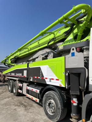 Cina 2019 Zoomlion 56m Boom Pump Truck installato con chassis Mercedes (stock limitato) in vendita