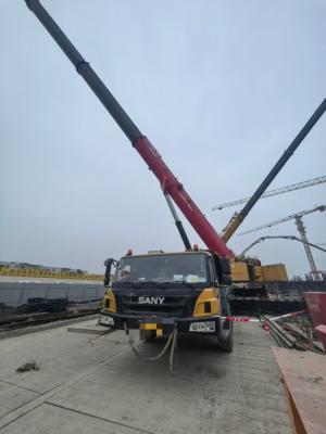 中国 移動式トラッククレーン 販売 200トンの直流源 最大作業高度 75.5メートル 販売のため