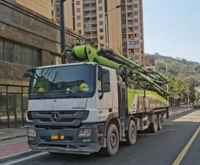 中国 メルセデス・ベンツ シャーシ コンクリートポンプ トラック 63メートル 工場用 販売中 販売のため