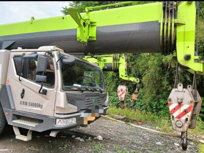 China Grúa de cinco brazos Jib ZTC950E5 2021 años Grúa móvil Zoomlion 95 toneladas para proyectos de construcción de trabajo pesado en venta