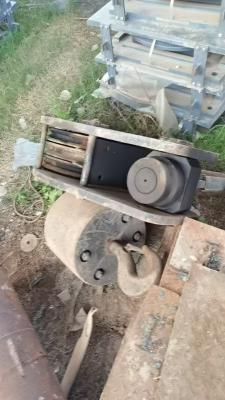 China Used XGC130-1 130T Truss Arm Crawler Lifting Crane With High Power And Wide Application for sale