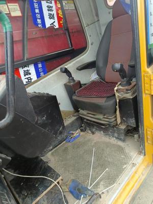 China STC800 80 Ton Truck Crane Powered by Weichai Engine and 5 Crane Jib for sale
