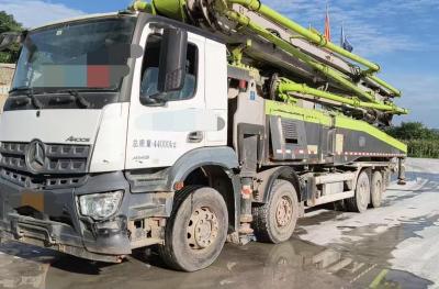 Китай Автобетононасос Zoomlion с 56-метровой стрелой - идеален для крупных строительных площадок продается