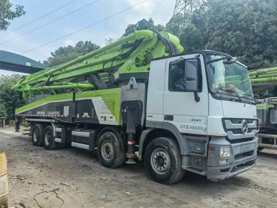 China Zoomlion 63m truck-mounted concrete boom pump is suitable for high-rise building and bridge construction for sale