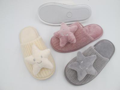 China Trims On Top , Womens House Slippers , Comfortable Feeling for sale