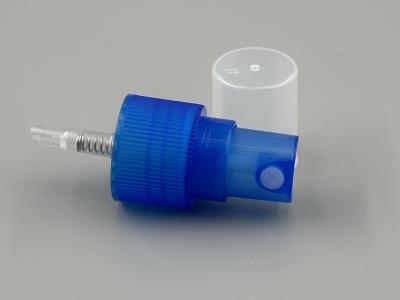 Cina Spruzzatore di nebbia fine 20/410 Spruzzatore di bottiglia a mano Pompa a spruzzo blu per imballaggi cosmetici in vendita
