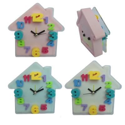 China House shape digital clock with glass for sale