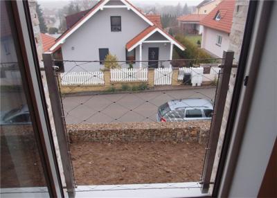 China Malha de aço inoxidável 1.2mm da corda de fio da balaustrada feita sob encomenda dos corrimão para a arquitetura à venda