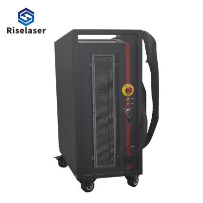 China Handheld Laser Welding Machine with 3mm Welding Depth Raycus MAX IPG Laser Source and Online Support for sale