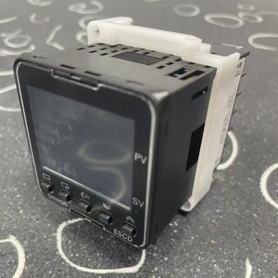China OMRON E5CD-CX2A6M-000 | 48x48mm PID Controller, 4-20mA Output, 100-240V AC for sale