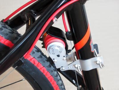 Cina Luce astuta della bicicletta della dinamo di alta luminosità per la guida di notte con il connettore di USB in vendita