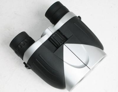 Cina Binocolo compatto di portata di macchia per il birdwatching, dispositivo creativo del corredo 8X in vendita