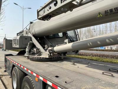 China Grande zoomlion usado guindaste de 25 toneladas com 1000-1500 horas de trabalho e outra bomba hidráulica à venda
