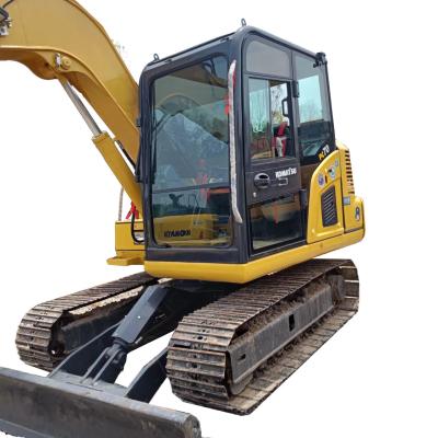 Cina 2016 Used Komatsu PC70 Excavator Giappone 7T Walking Condition Digger Machine per il beneficio in vendita