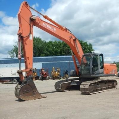 Cina 24 tonnellate Hitachi ZX240 escavatore con 1.2M3 capacità di secchio e prestazioni perfette in vendita