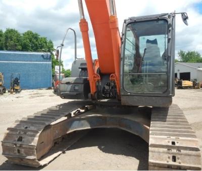 Cina 24 tonnellate Hitachi ZX240 escavatore con 1.2M3 capacità di secchio e prestazioni perfette in vendita