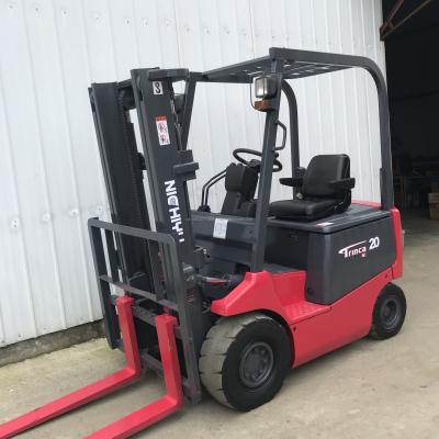 Cina Nichiyu 2 tonnellate carrello elevatore con motore diesel originale e prestazioni massime in vendita