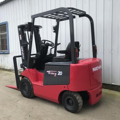 Cina Nichiyu 2 tonnellate carrello elevatore con motore diesel originale e prestazioni massime in vendita