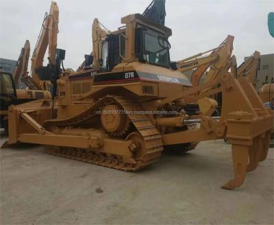 Cina Importazione di bulldozer usato Cat D7R attrezzature per il movimento della terra con capacità di dozzatura di 7,5 in vendita