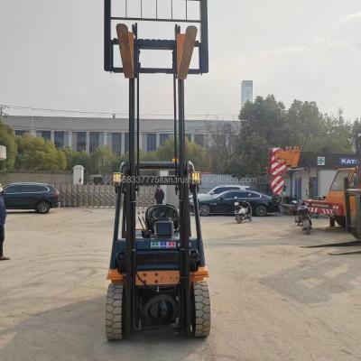 China Powerful Diesel Engine Used Toyota 7F30 Forklift with 3000 kg Weight at Great Efficiency for sale