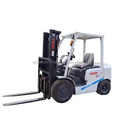 Cina TCM25 2016 Giappone Originale 3TON Used Diesel forklift Macchine per attrezzature da costruzione in vendita