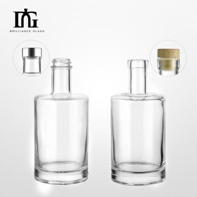 China OEM/ODM Acceptable Glass Bottle for Spirits 500ml 750ml Rum Vodka Whiskey Gin Bottle for sale