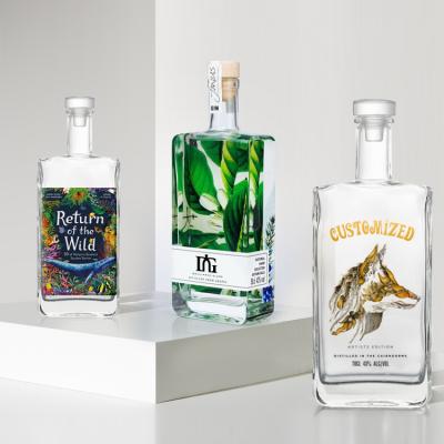 China Persoonlijke verpakking Volledig glas Leeg 500 ml parfumfles met gravure en schilderwerk Te koop