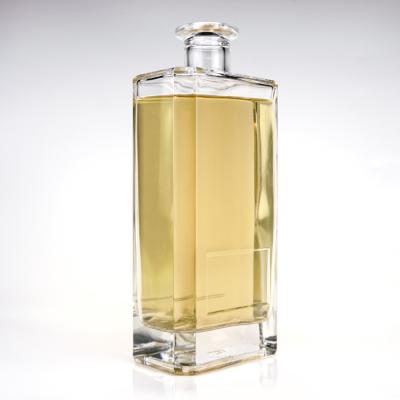 Cina Disegno quadrato elegante Bottiglia di vetro da 700 ml per vodka whisky rum gin bevande vino alcolici in vendita