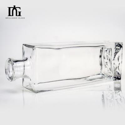 Cina OEM/ODM Acceptabile Vendita 500ml 700ml 750ml Bottiglia di vetro trasparente a forma quadrata per bevande in vendita