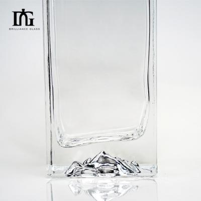 Cina OEM/ODM Acceptabile Vendita 500ml 700ml 750ml Bottiglia di vetro trasparente a forma quadrata per bevande in vendita