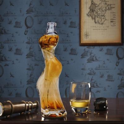 Cina Tipo di sigillamento Boccone di vetro trasparente di sughero da 160 ml per vodka Gin Rum Spirits in vendita