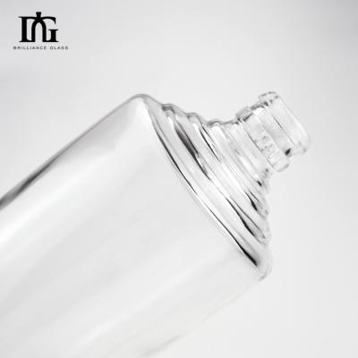 China OEM/ODM Acceptable Nordic Luxury 500ml 700ml 750ml Flint Glass Bottle for Vodka Whiskey for sale