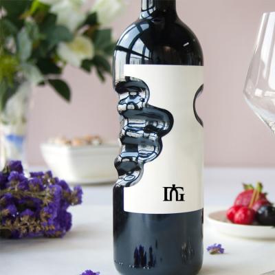 China Provided Freely end Luxury Easy Hold Vodka Whiskey Bottle 750ml Flint Glass Rum with Cork for sale