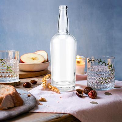 中国 グラスカラー 500ml 700ml 750ml ウイスキー ブランデー 空のボトル コルクとスクリューキャップ 販売のため